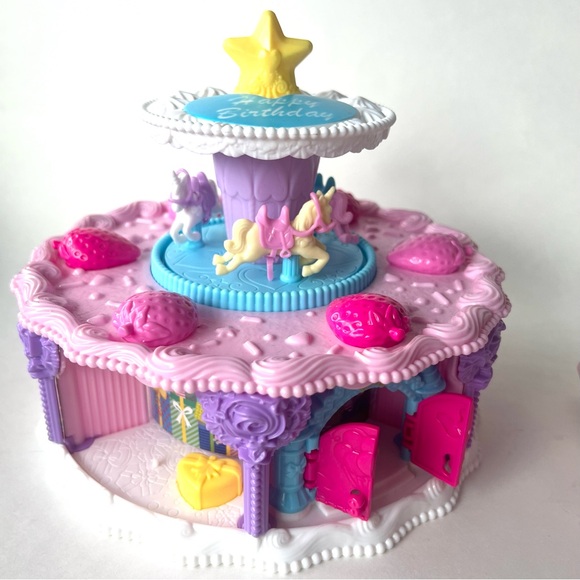 polly pocket | Toys | Polly Pocket Strawberry Birthday Merry Go Round ...